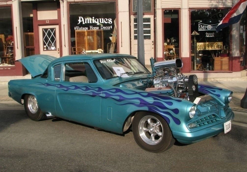 Solve Pro Street studebaker In Old Town jigsaw puzzle online with 35 pieces
