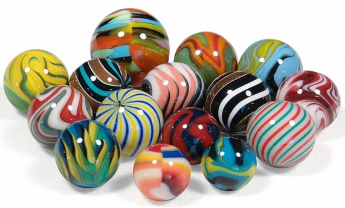 Solve Marbles jigsaw puzzle online with 170 pieces