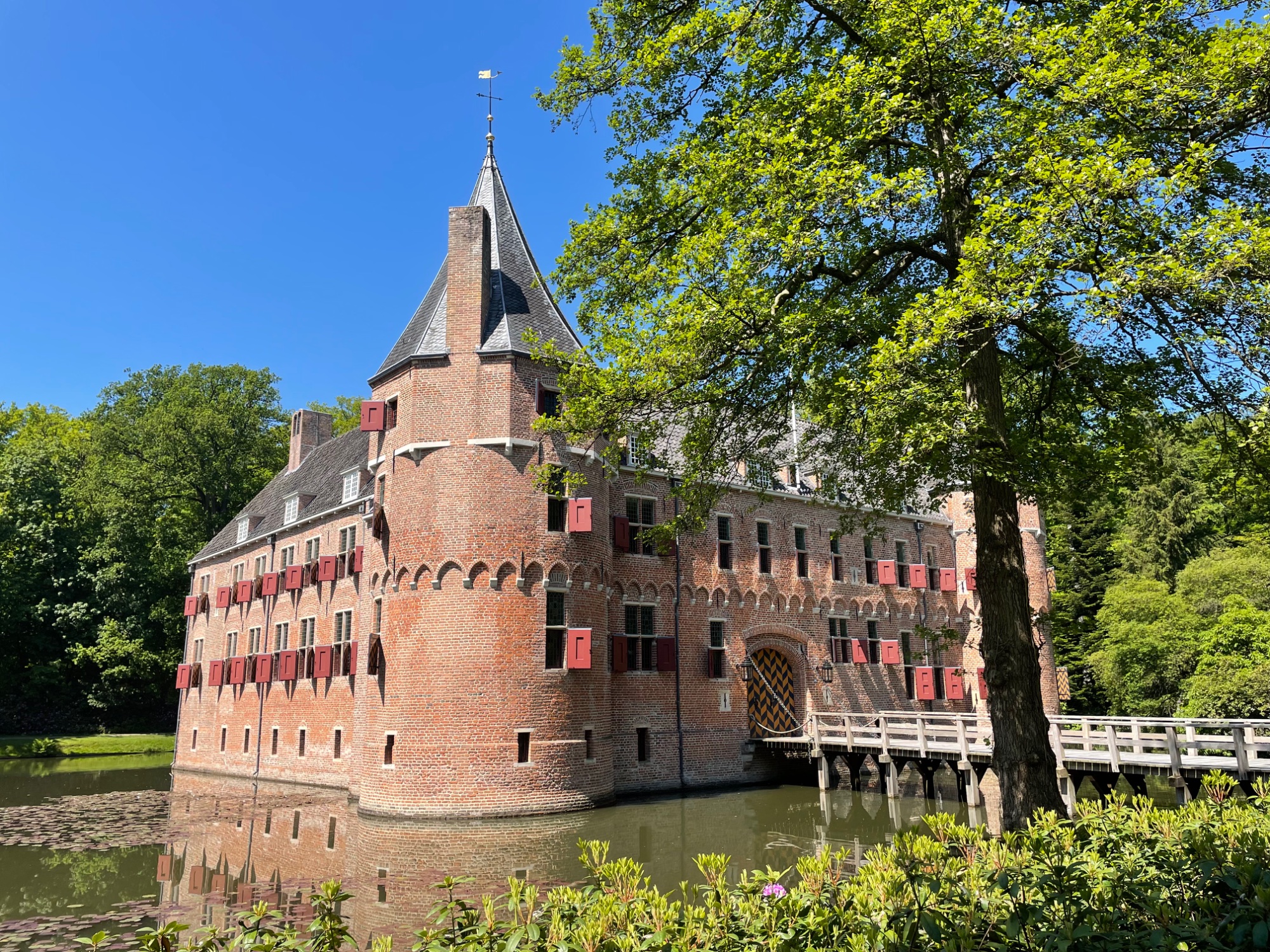 Solve Castle Het Oude Loo in Apeldoorn, the Netherlands jigsaw puzzle ...