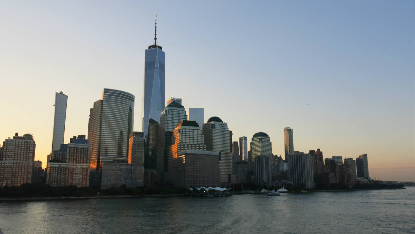 Solve Freedom Tower jigsaw puzzle online with 112 pieces