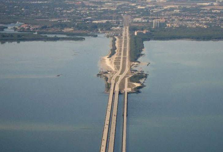 Puslespil | 24 brikker | The Top 20 Most Terrifying Bridges In the ...