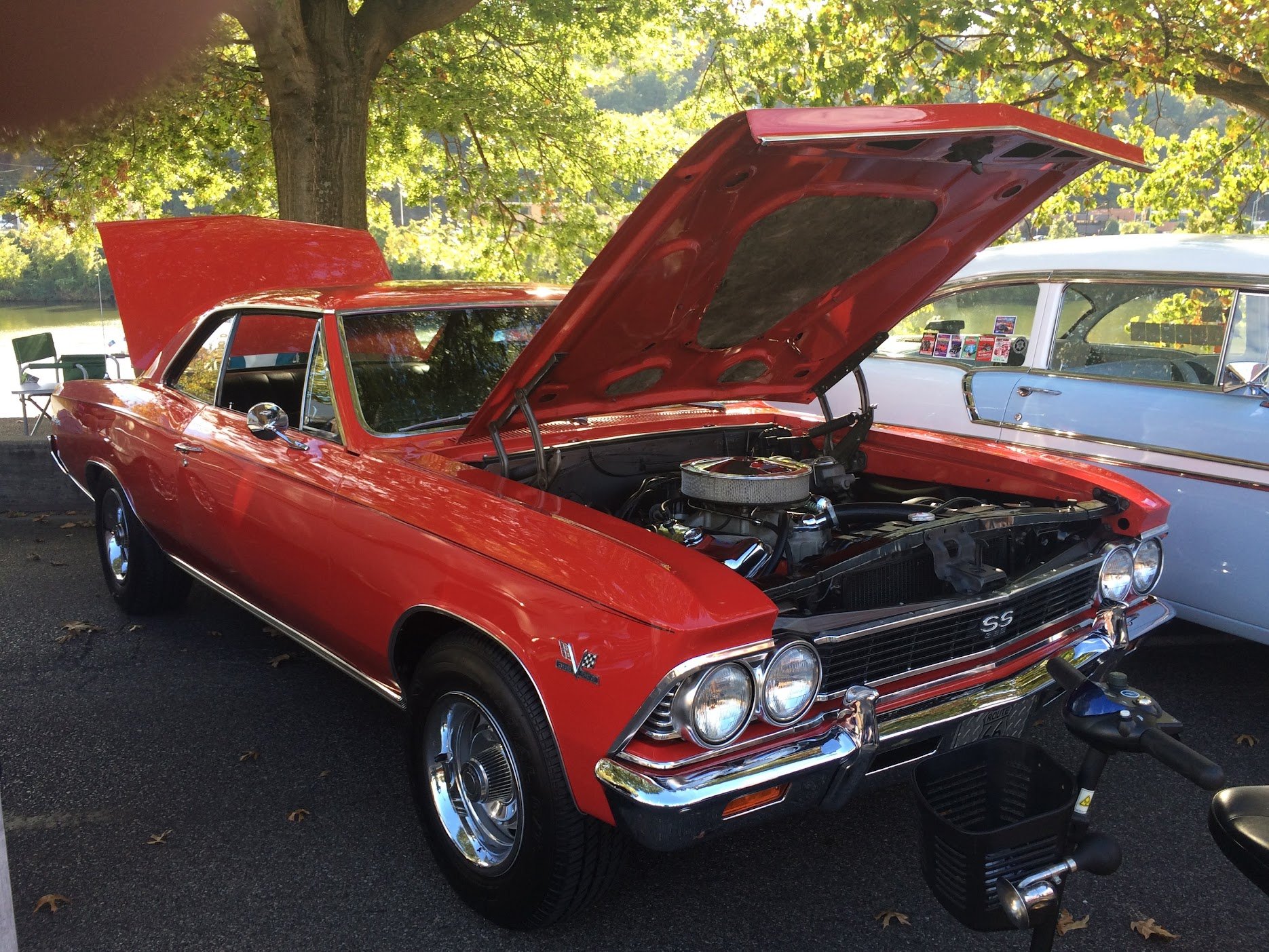 Solve Chevrolet Chevelle jigsaw puzzle online with 300 pieces
