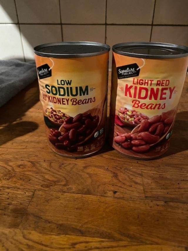 Solve Two kind of beans jigsaw puzzle online with 20 pieces