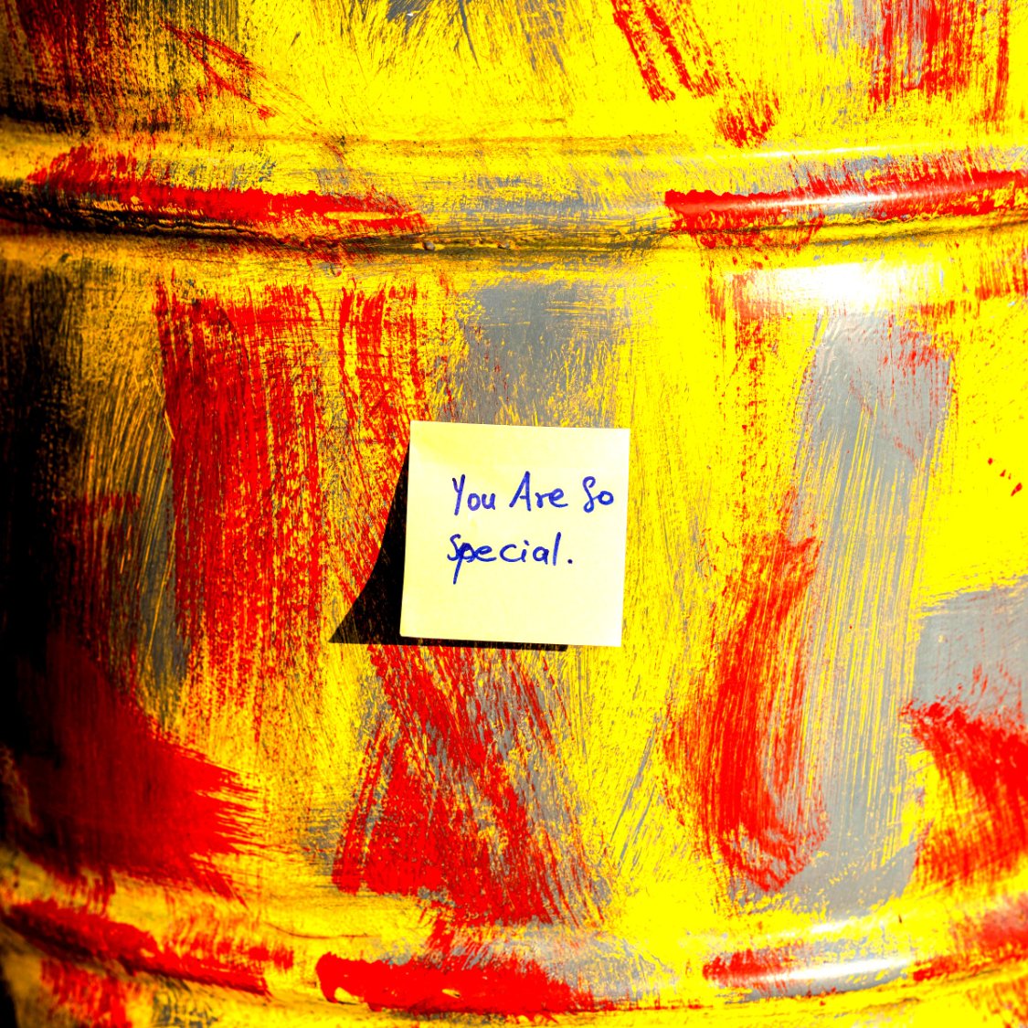 Solve Yes! jigsaw puzzle online with 25 pieces