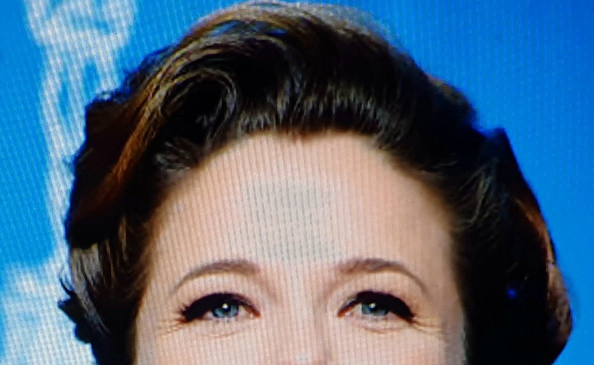 Solve GUESS WHO... jigsaw puzzle online with 15 pieces