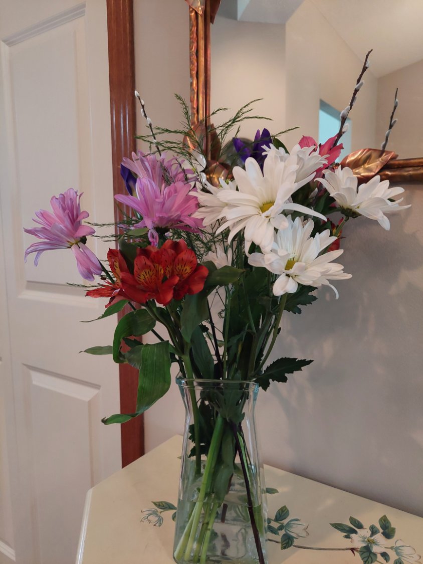 Solve Spring flowers jigsaw puzzle online with 20 pieces