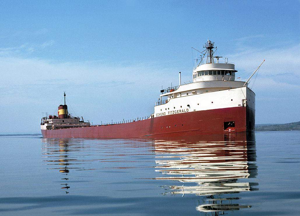 Solve SS Edmund Fitzgerald jigsaw puzzle online with 35 pieces