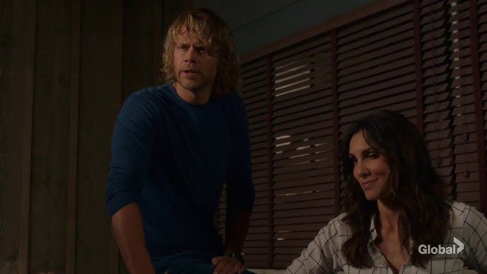 Solve Ncis La jigsaw puzzle online with 66 pieces