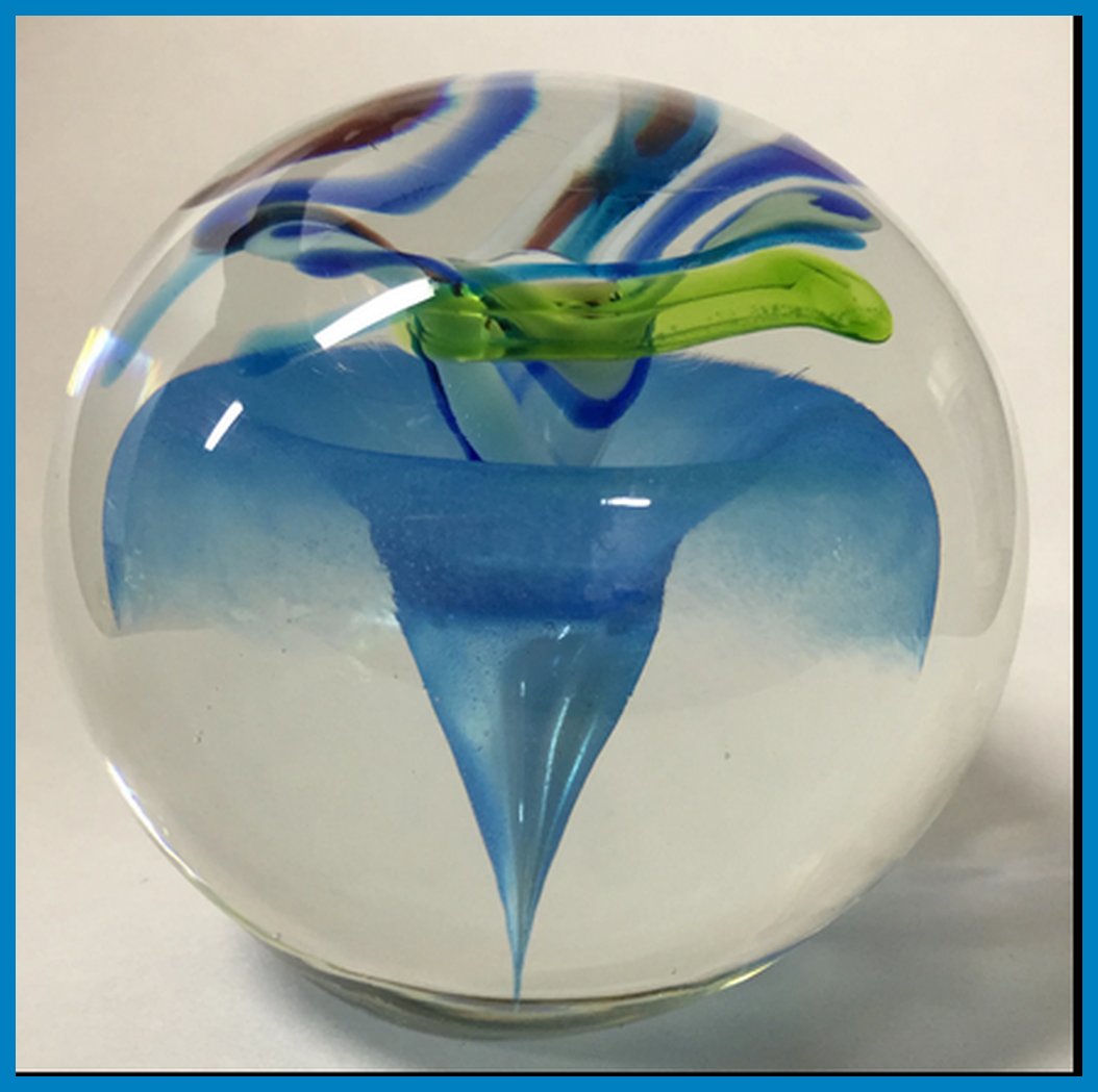 Solve Blue vortex jigsaw puzzle online with 9 pieces