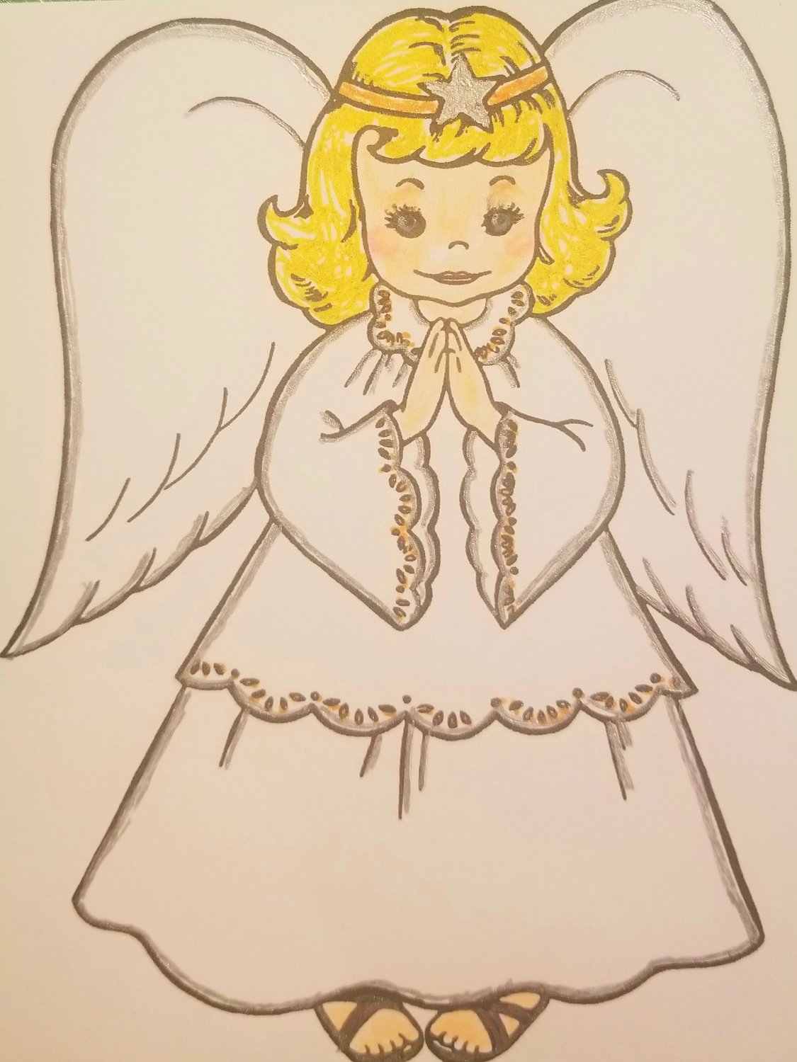 Solve Little Angel Girl jigsaw puzzle online with 63 pieces