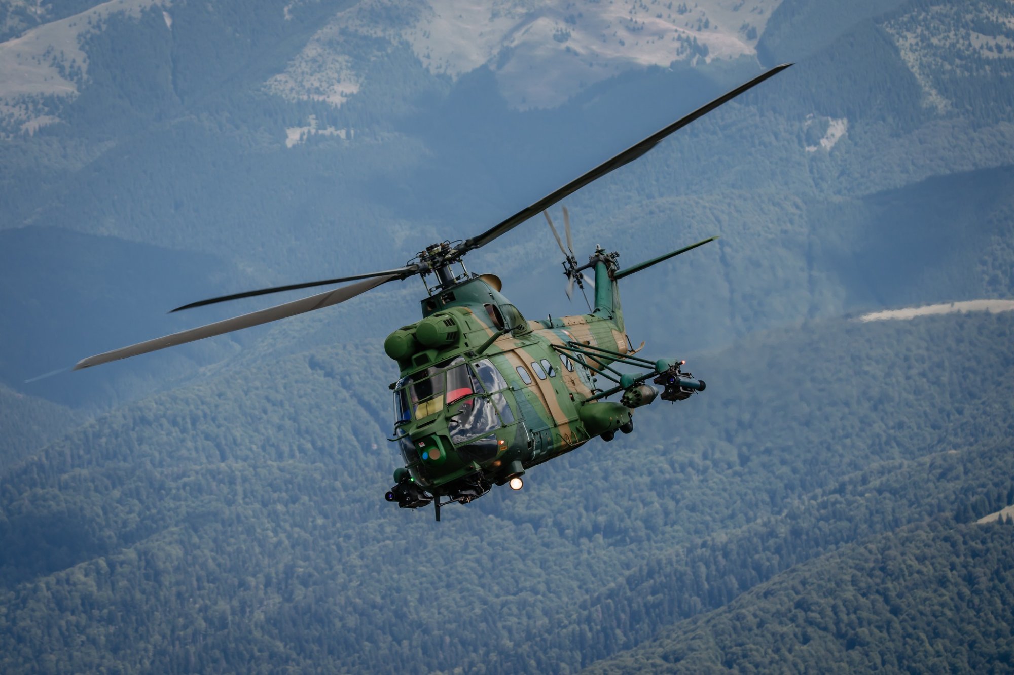 Solve IAR 330 Puma Helicopter, Romanian Built jigsaw puzzle online with ...