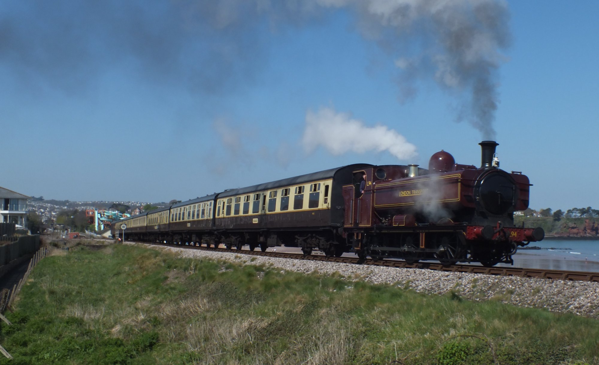 Solve GWR 57xx Class 0-6-0PT L94 (7752) at Goodrington Sands. jigsaw ...