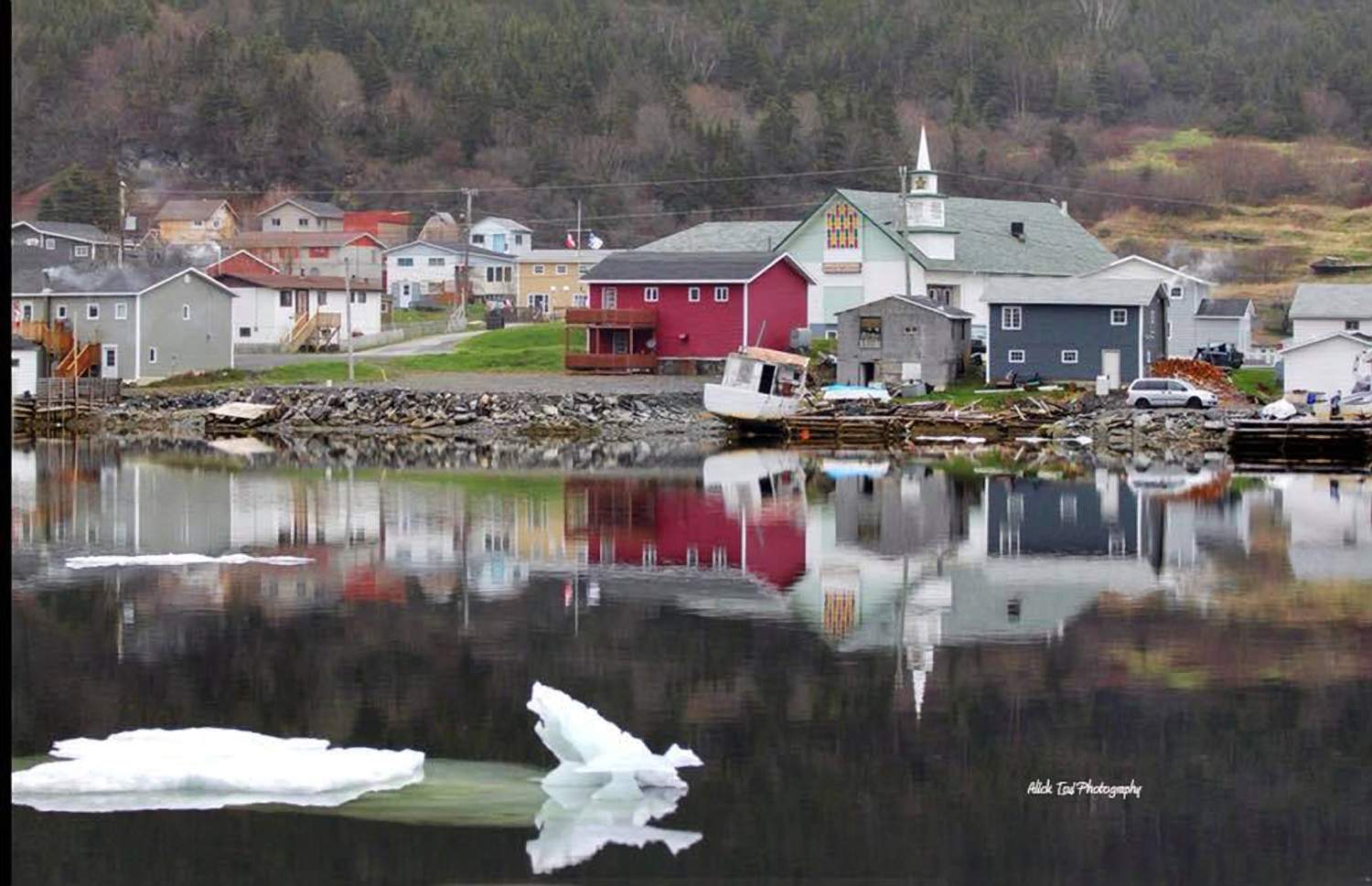 Solve Englee Harbor, Newfoundland, Canada jigsaw puzzle online with 40 ...