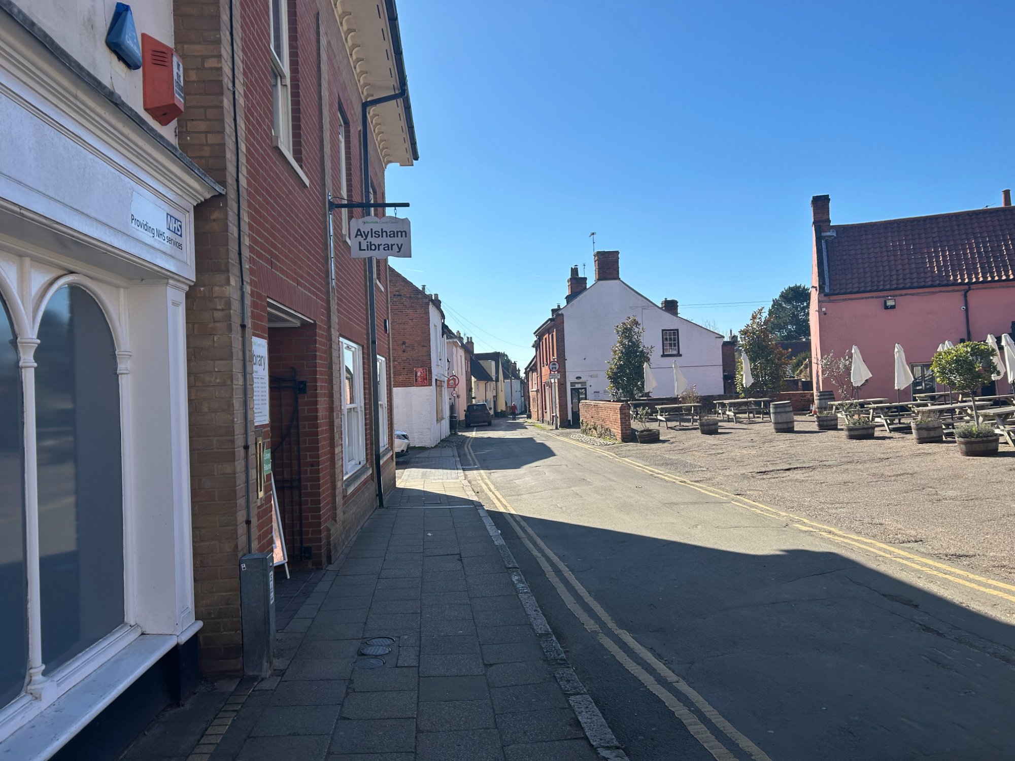 Solve Street View, Aylsham jigsaw puzzle online with 80 pieces
