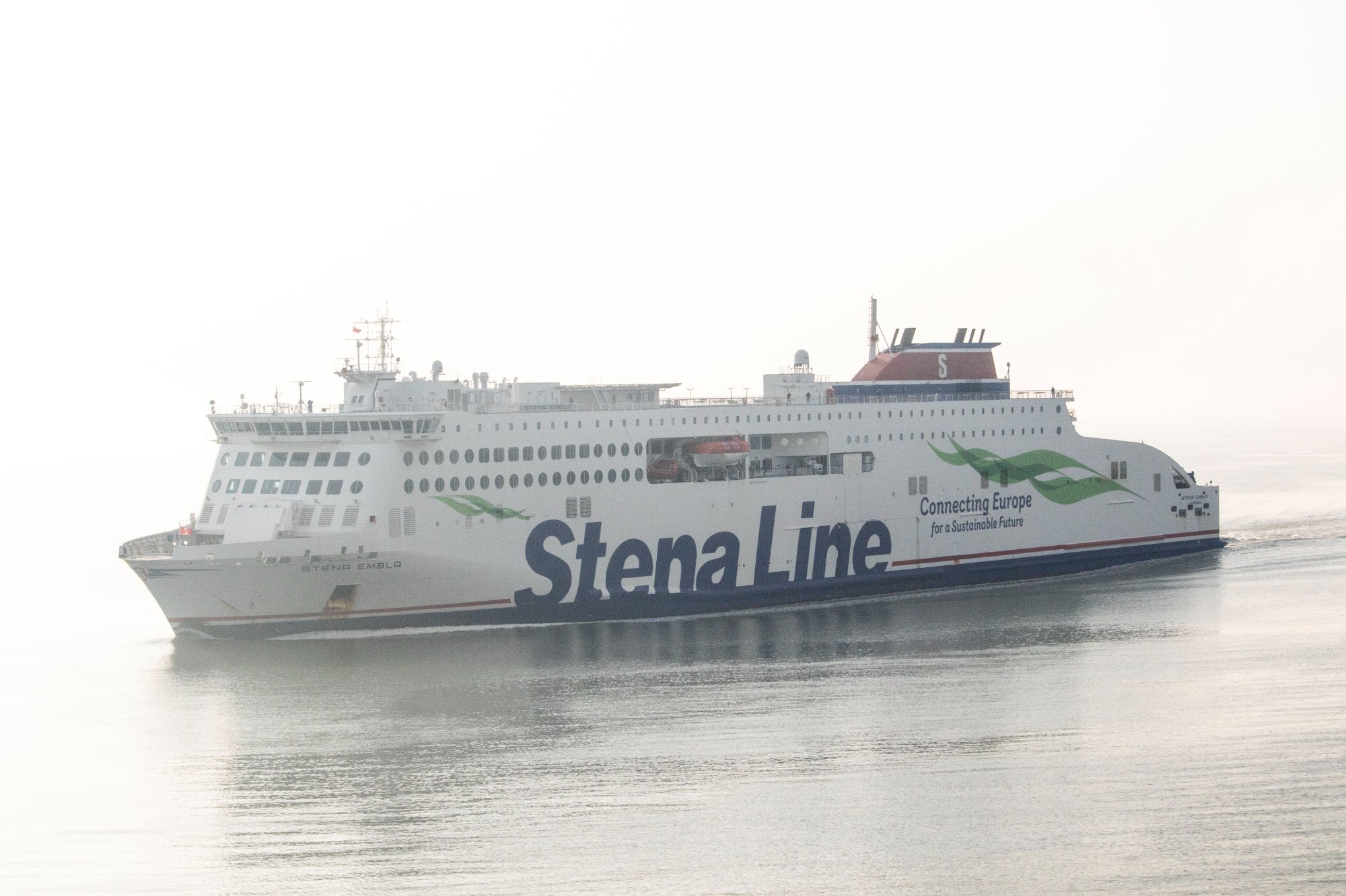 Solve river mersey 08-09-2023 mv Stena Embla 2020 arriving from mv ...