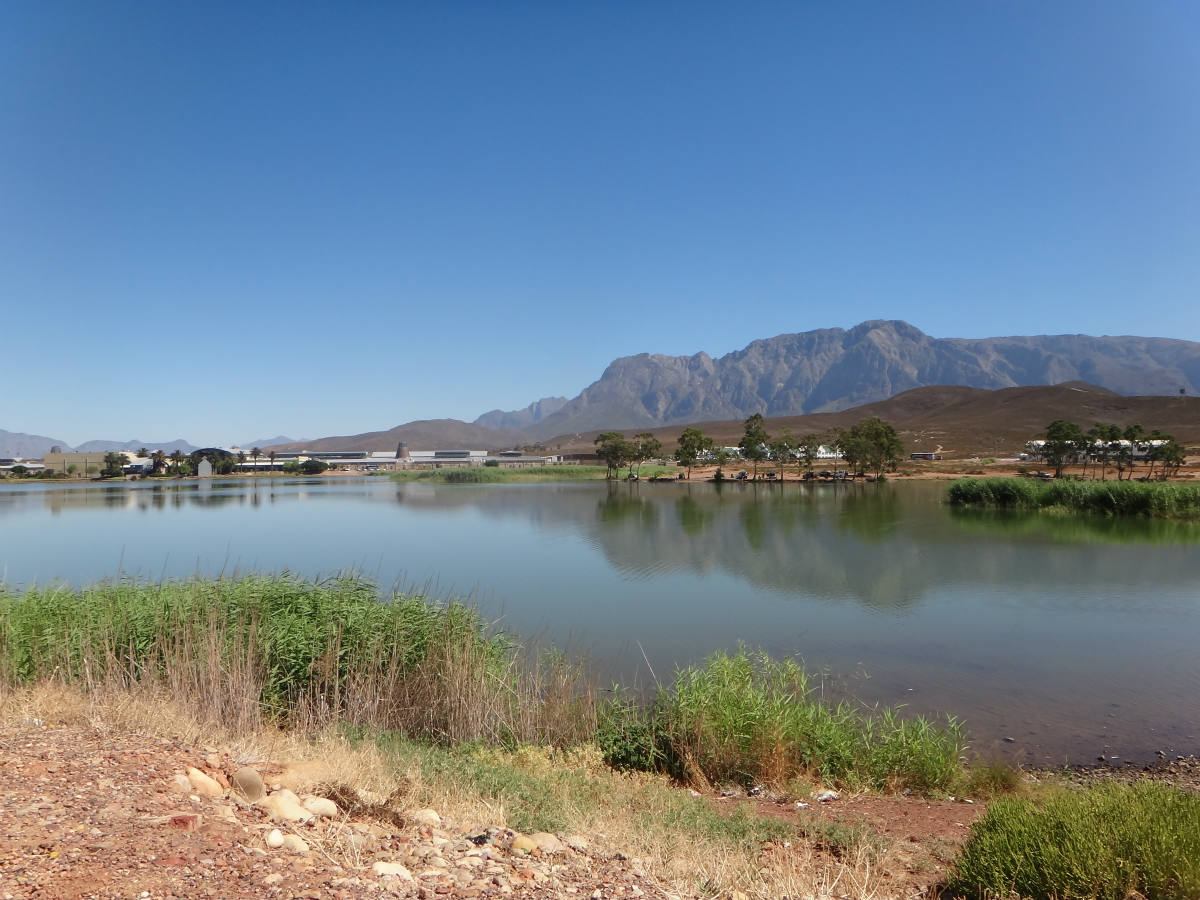 Solve Worcester Dam, South Africa. jigsaw puzzle online with 63 pieces