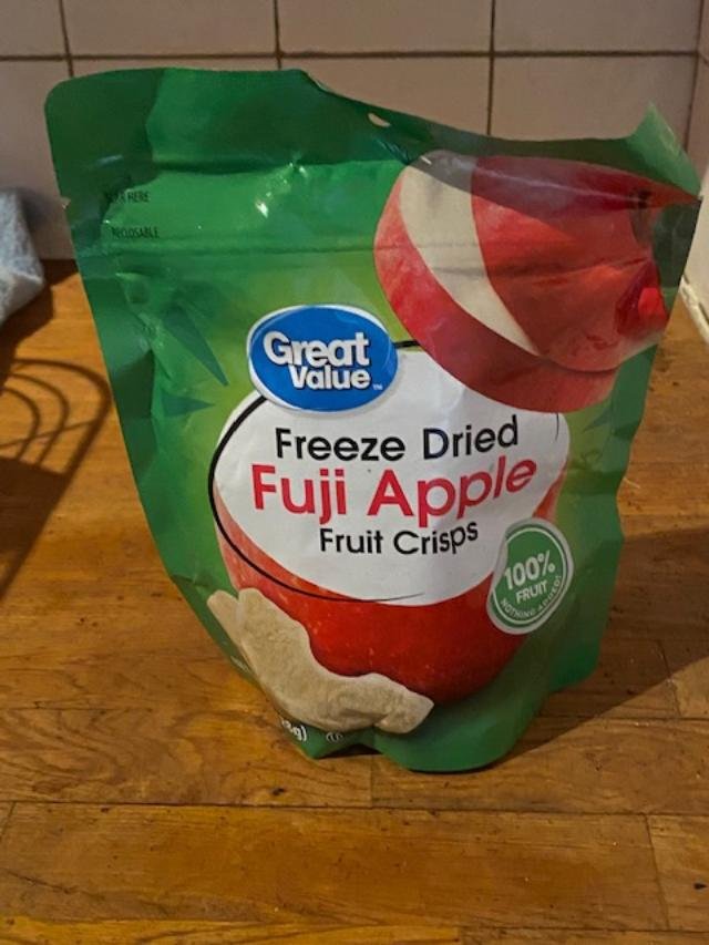 Solve Fugi apples jigsaw puzzle online with 20 pieces