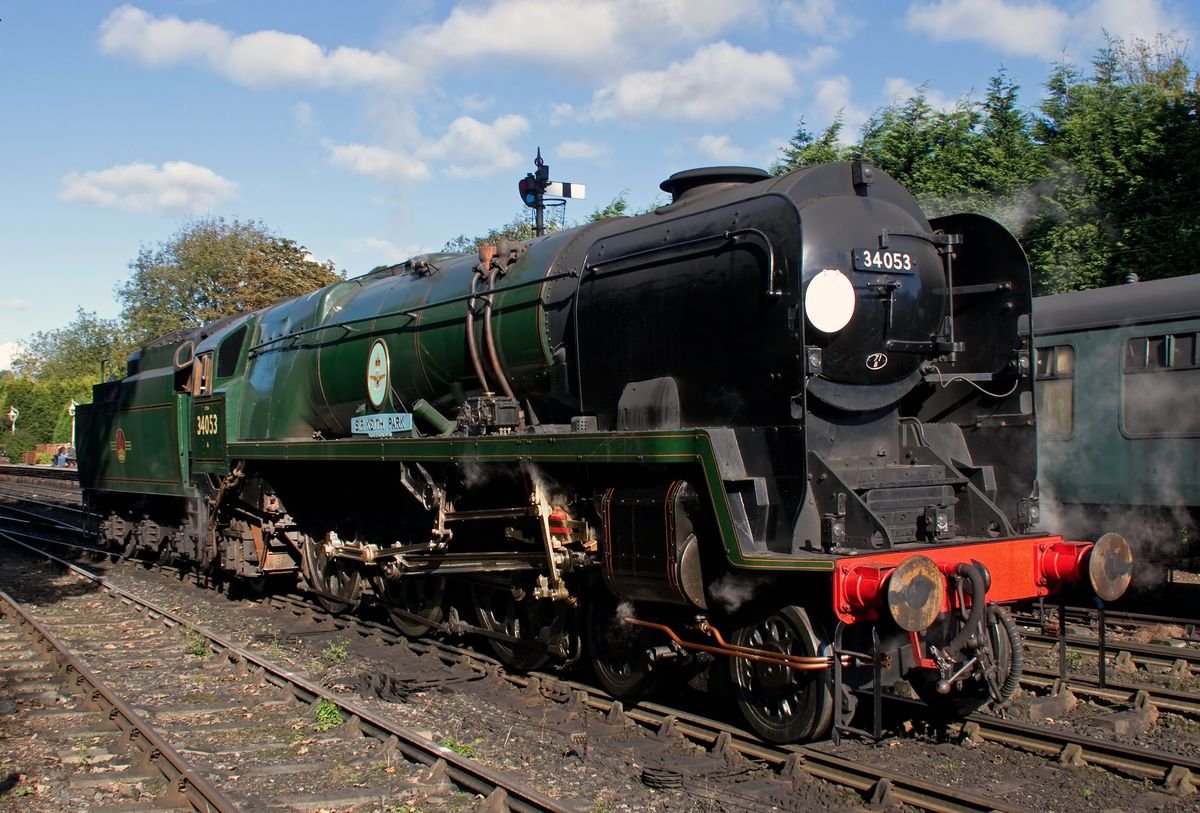 Solve SR Battle of Britain Class 4-6-2 34053 Sir Keith Park. jigsaw ...