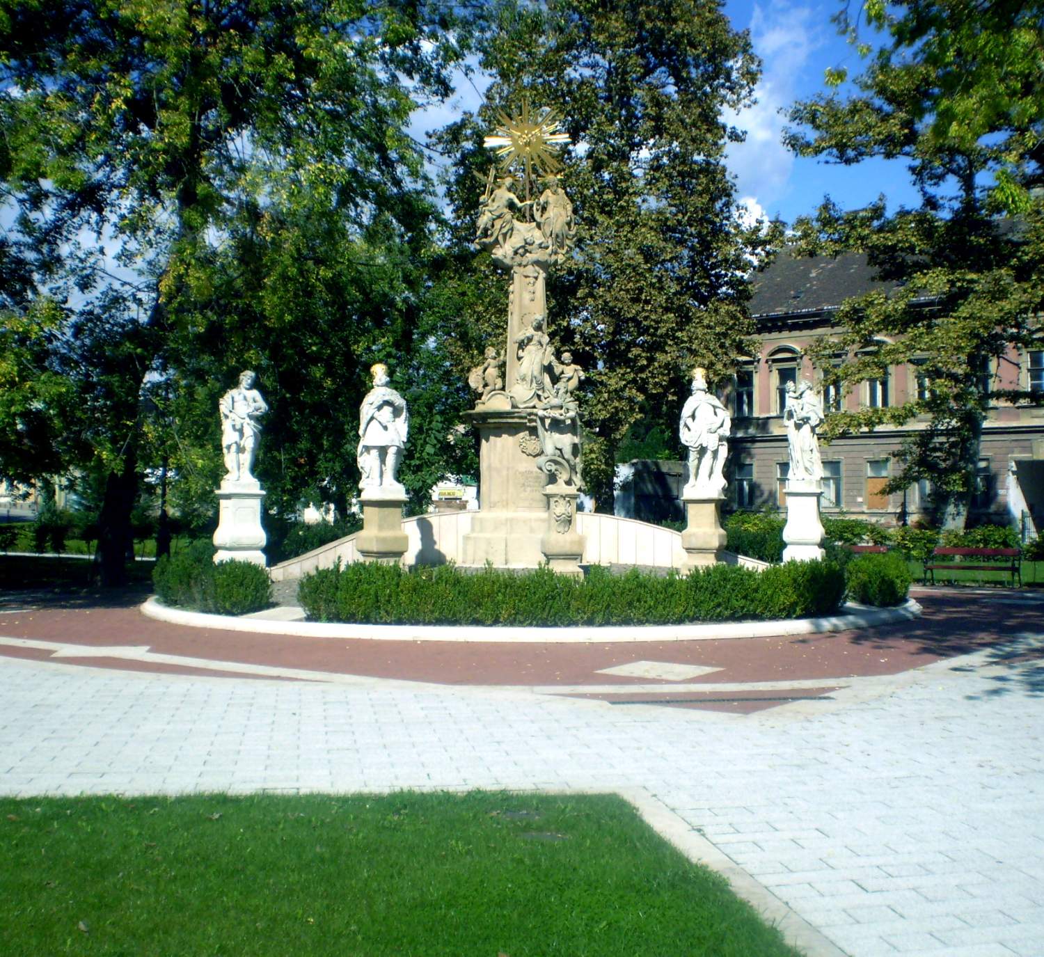 Solve Statue of the Holy Trinity on Elisabeth Square, Nagykanizsa ...