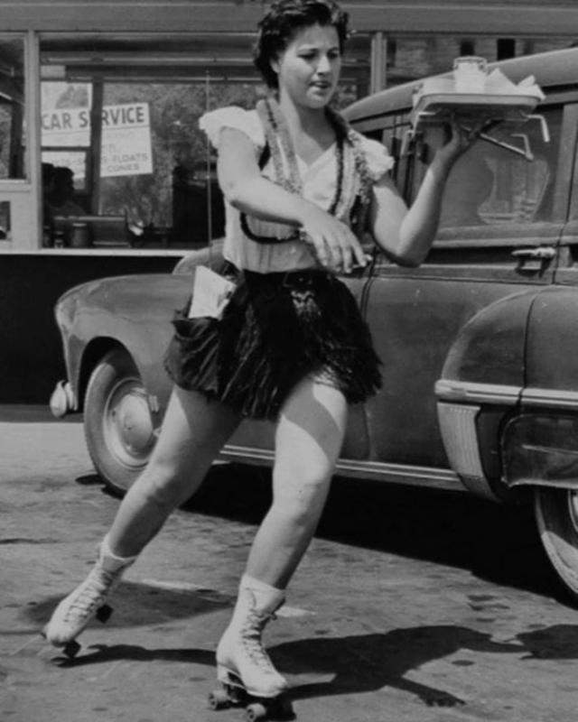 Solve Roller skating carhop in the 1950s. jigsaw puzzle online with 12 ...