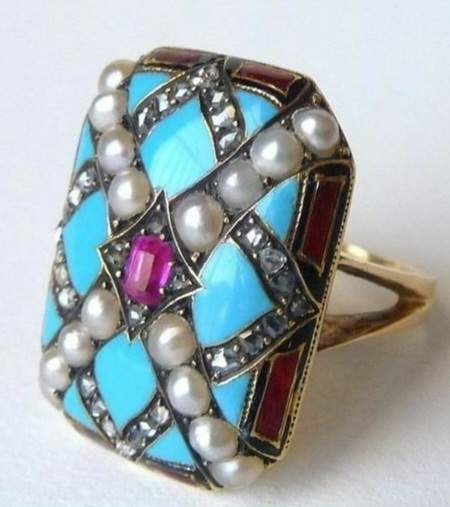 Solve Ring jigsaw puzzle online with 56 pieces