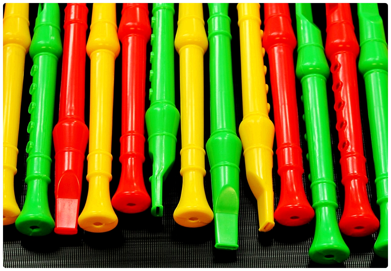 Solve Plastic Toy Flutes in Yellow, Green, and Red jigsaw puzzle online ...