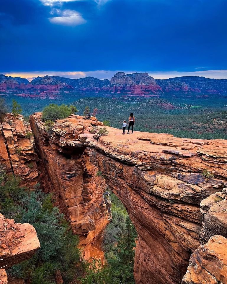 Solve devil's bridge Arizona jigsaw puzzle online with 154 pieces