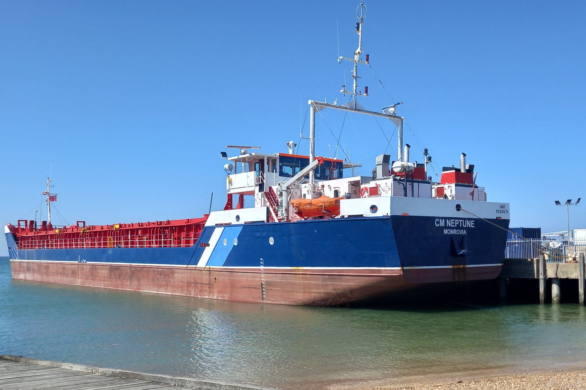 Solve Cargo ship CM Neptune jigsaw puzzle online with 77 pieces