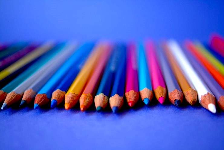 Solve sharpened but fading color pencils jigsaw puzzle online with 70 ...