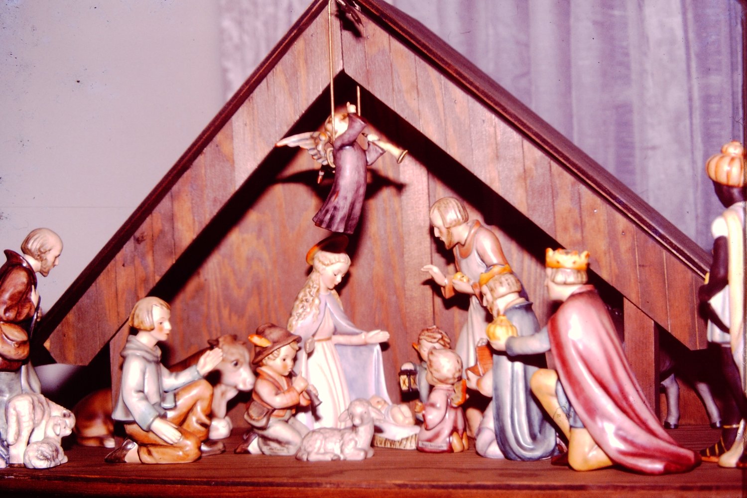 Solve My Nativity jigsaw puzzle online with 12 pieces