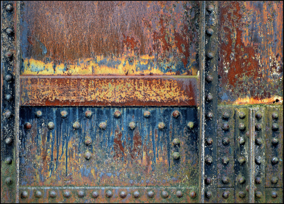Solve Decay - Rust and Corrosion jigsaw puzzle online with 48 pieces