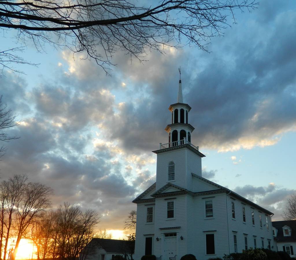 Solve Good Friday Sunset jigsaw puzzle online with 25 pieces