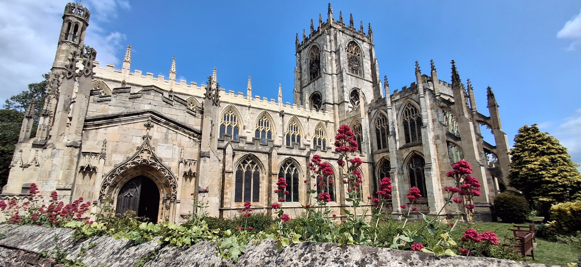 Solve 1000008097 jigsaw puzzle online with 78 pieces