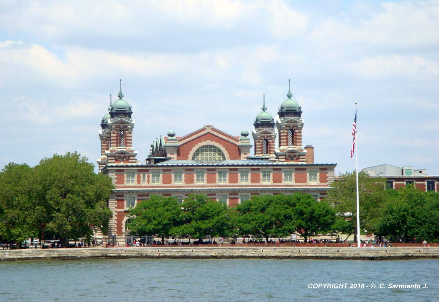 Solve USA. - Ellis Island – The Main Building jigsaw puzzle online with ...