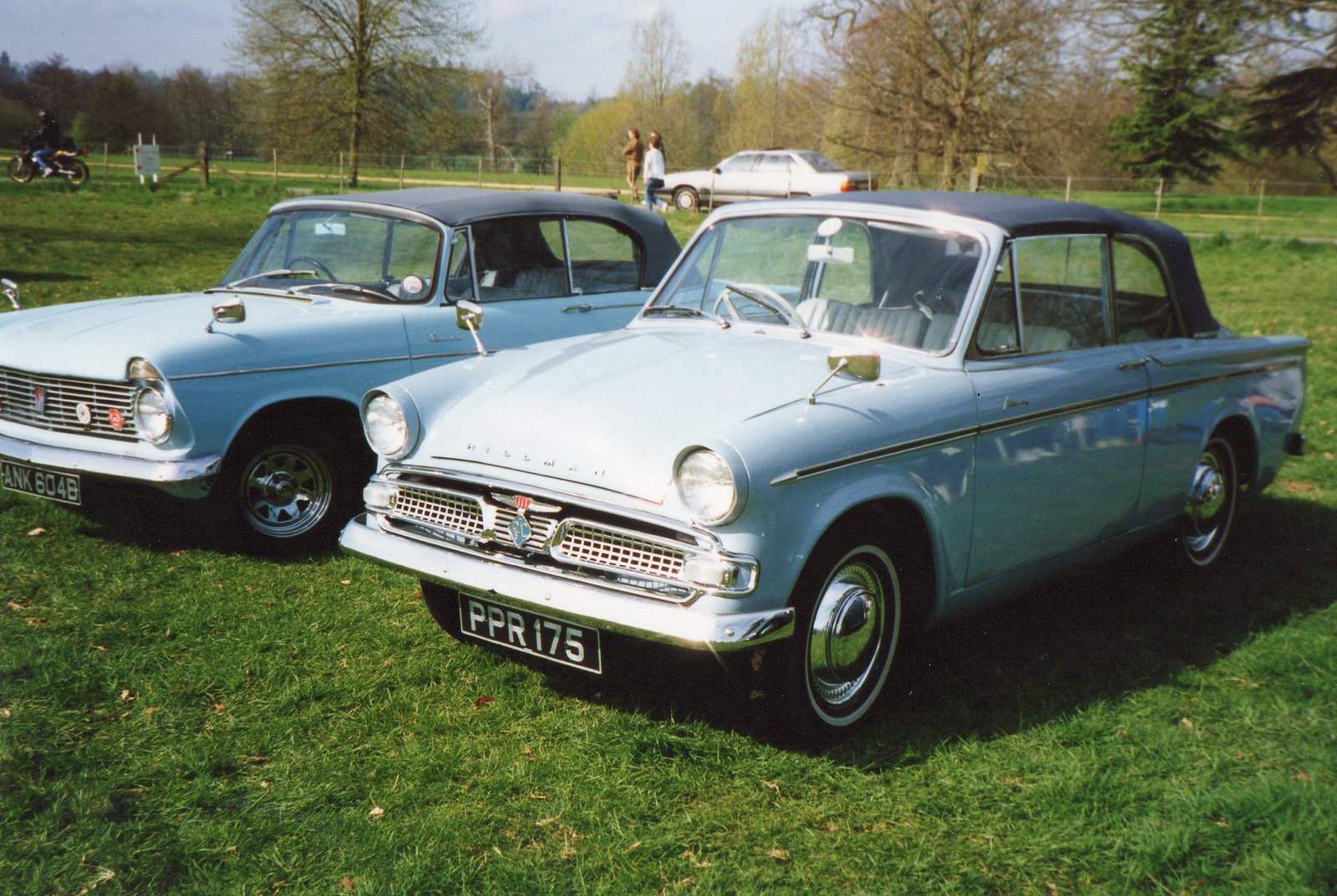 Solve Hillman Minx & Super Minx Convertible jigsaw puzzle online with ...