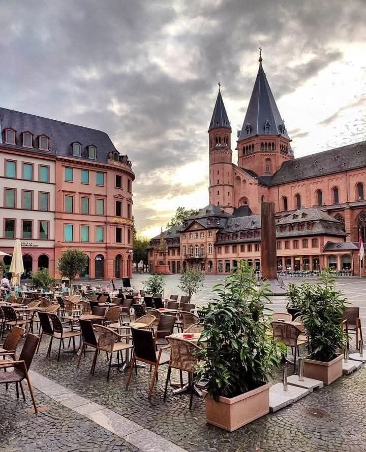 Solve Mainz, Germany 🇩🇪 jigsaw puzzle online with 80 pieces