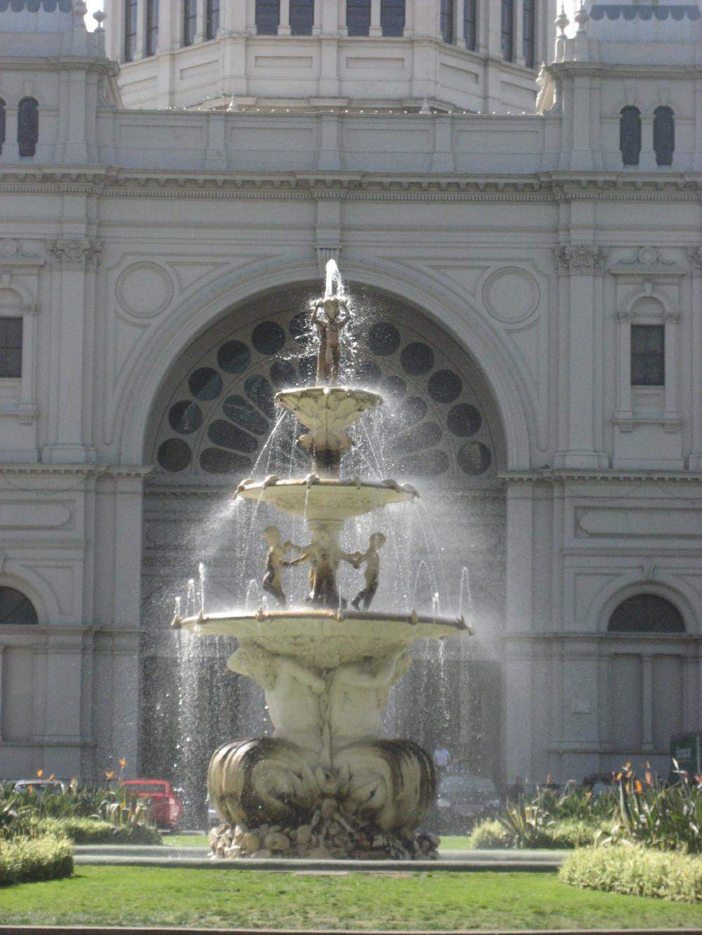 Solve Fountain, Royal Exhibition Centre, Melbourne jigsaw puzzle online ...