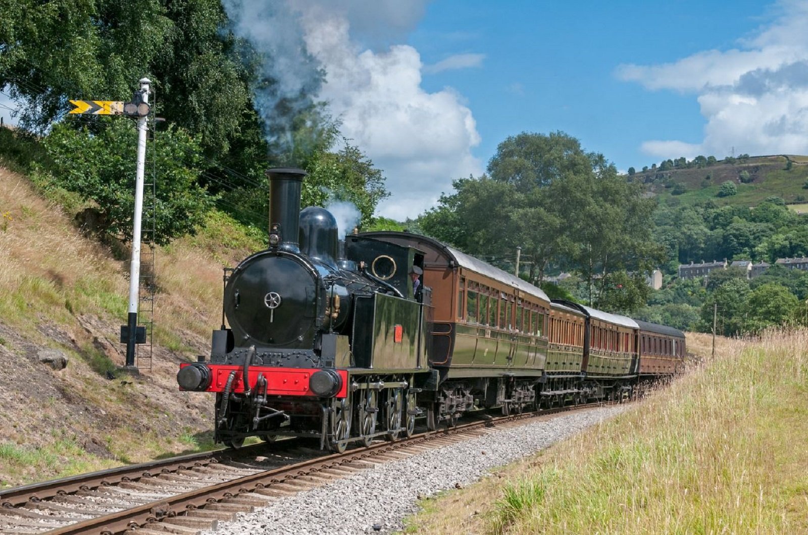 Solve LNWR Class 2F 0-6-2T 1054. jigsaw puzzle online with 54 pieces