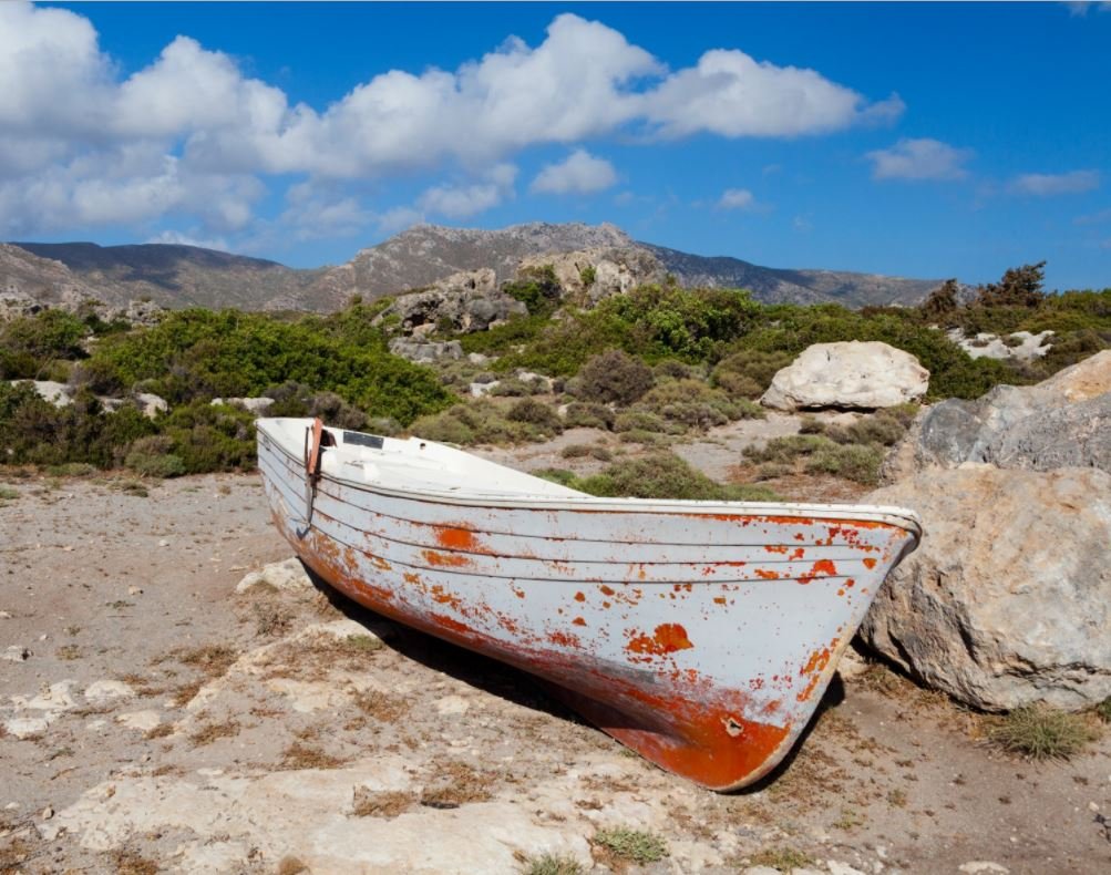 Solve "Dry Docked" jigsaw puzzle online with 63 pieces