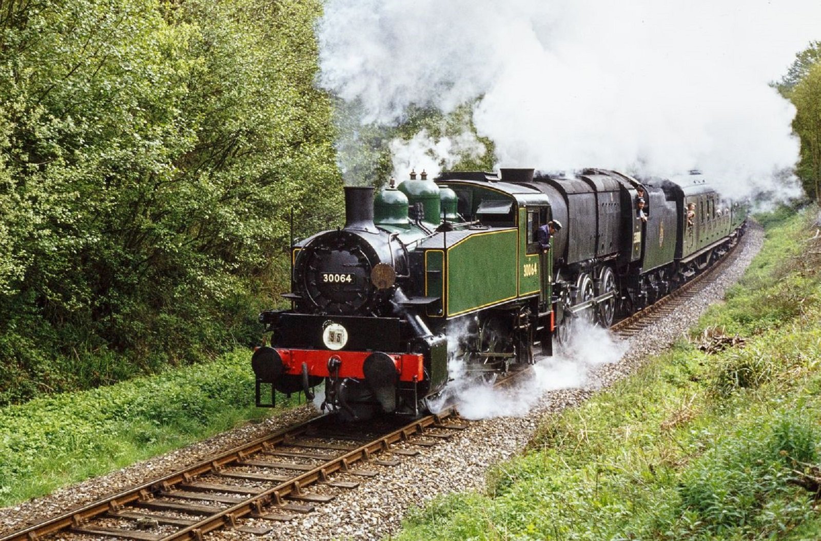 Solve SR USA S100 Class 0-6-0T 30064 and SR Q1 Class 0-6-0 33001 at the ...