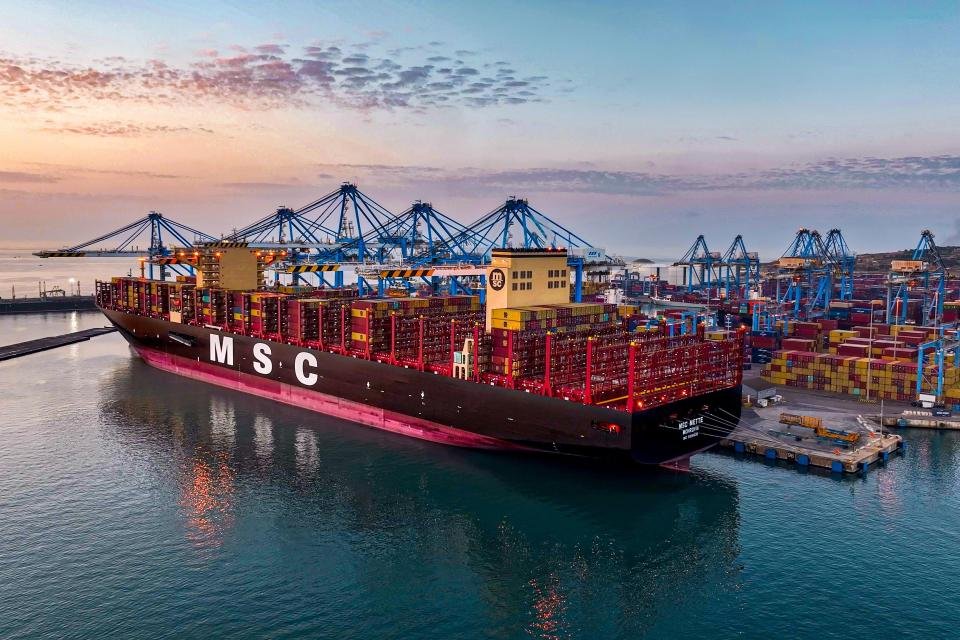 Solve The MSC Mette at Malta Freeport jigsaw puzzle online with 126 pieces