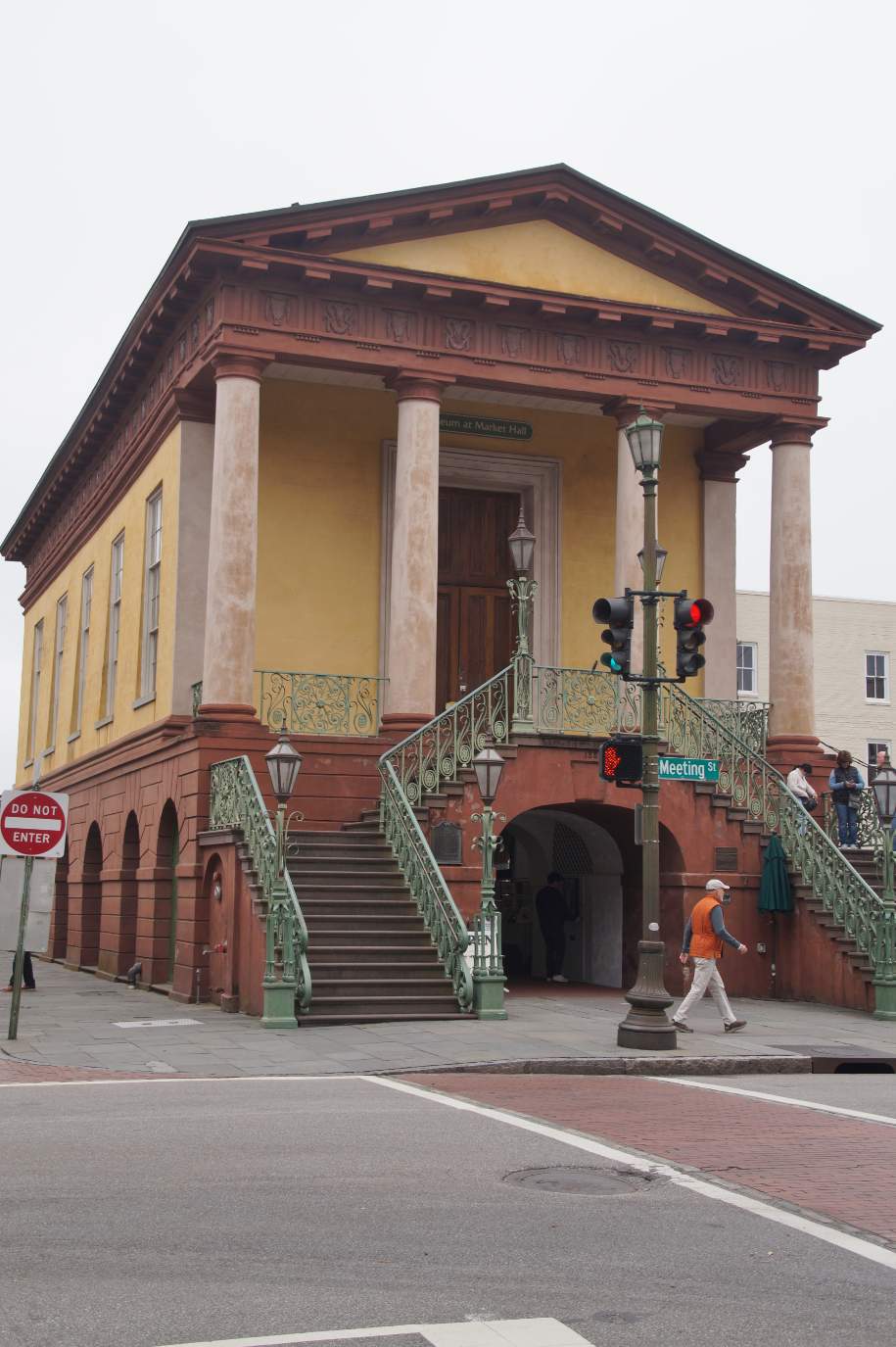 Solve Revival jigsaw puzzle online with 77 pieces