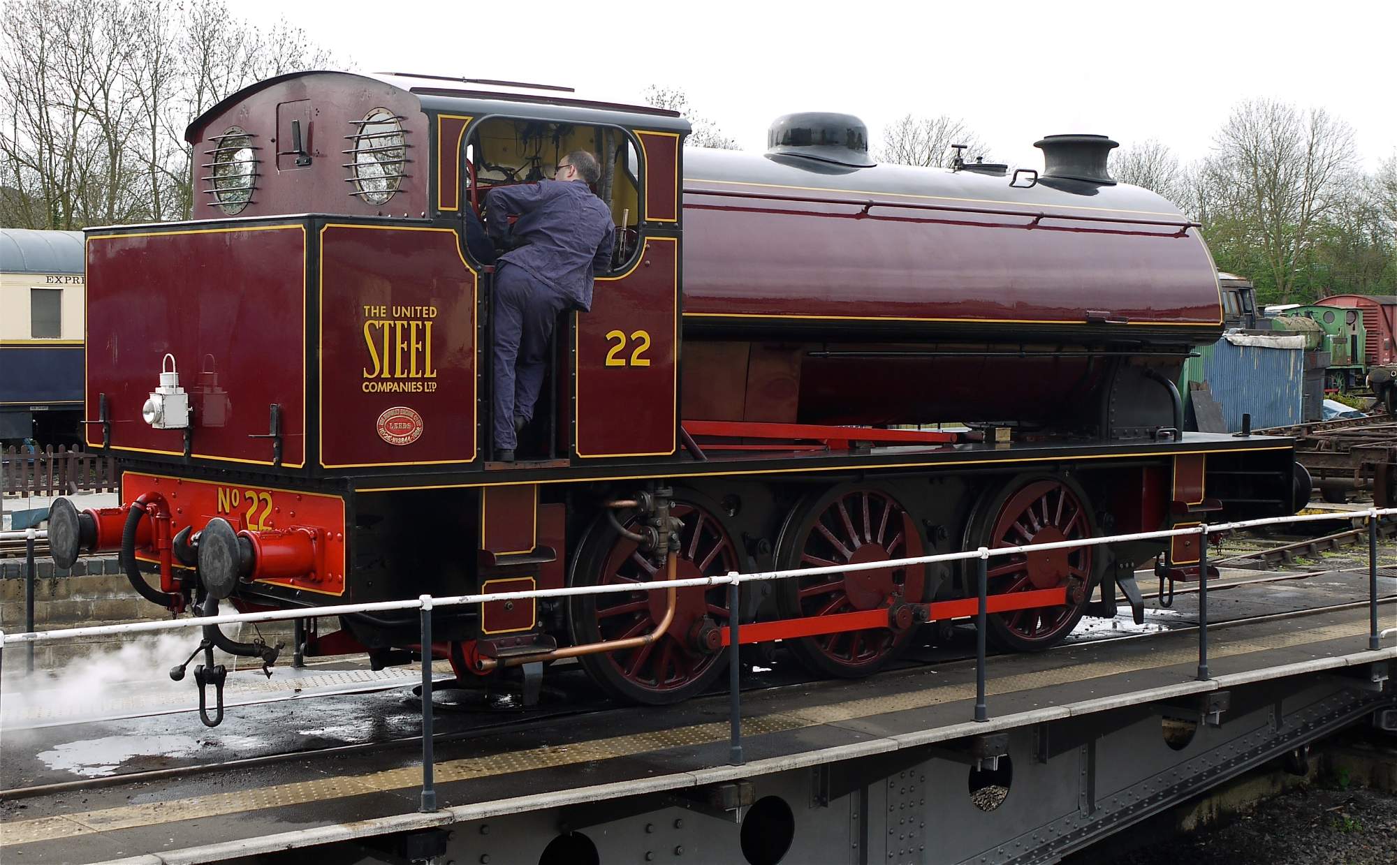 Solve Hunslet Austerity 0-6-0ST No 22. jigsaw puzzle online with 240 pieces