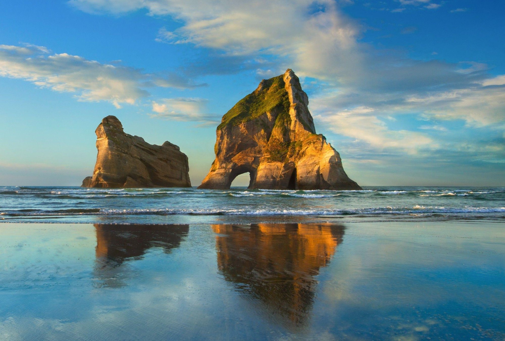 Solve shadow jigsaw puzzle online with 216 pieces