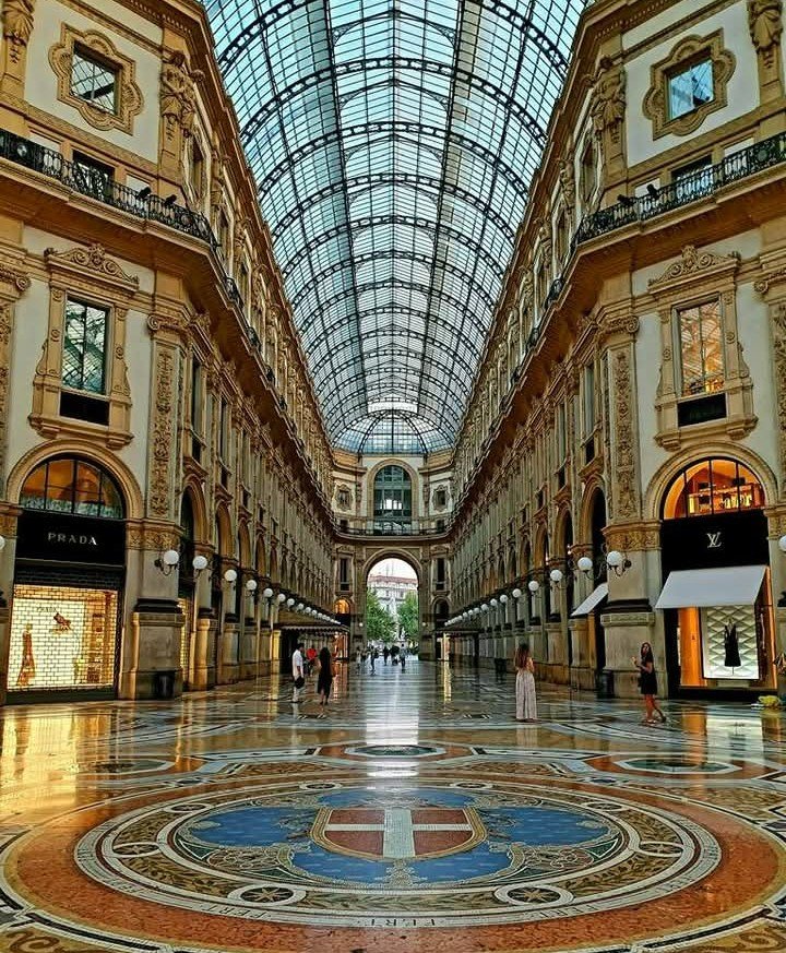Solve Galleria Vittorio Emanuele II, Milan, Italy jigsaw puzzle online ...