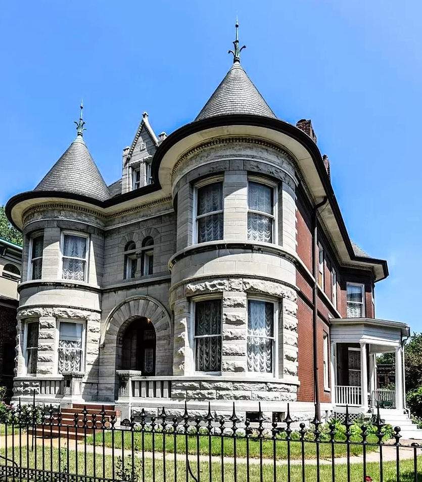 Solve Victorian Home with twin turrets jigsaw puzzle online with 143 pieces