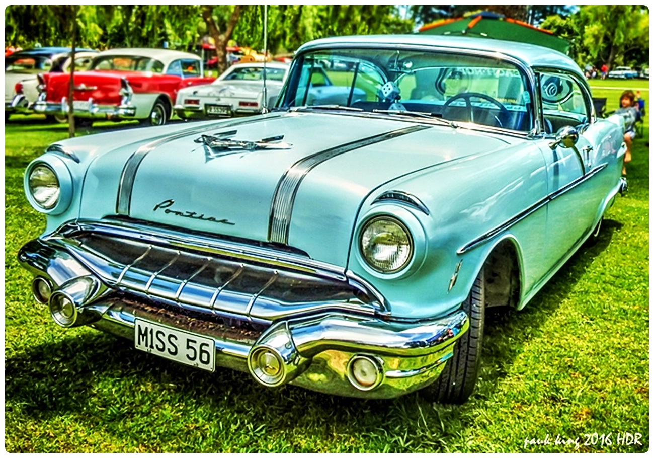 Solve 1956 Pontiac jigsaw puzzle online with 280 pieces