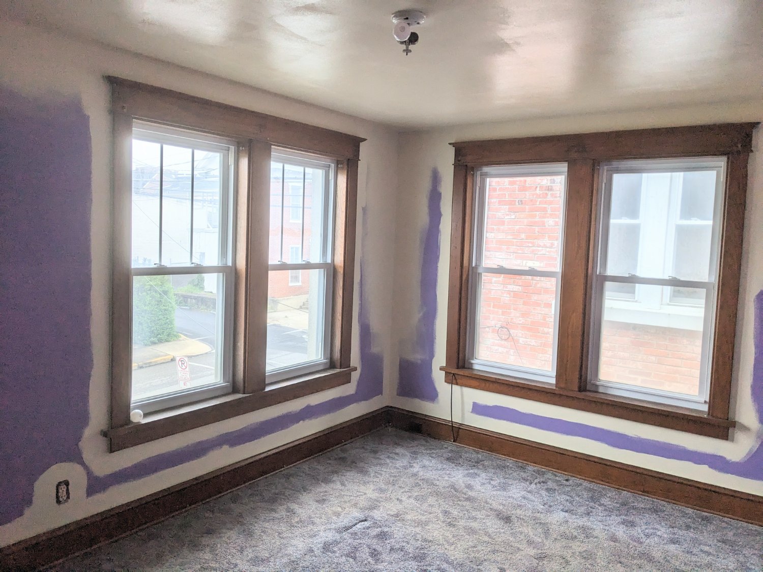 Solve Bye bye purple jigsaw puzzle online with 30 pieces