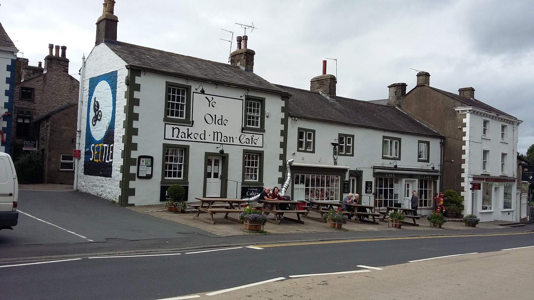 Solve settle, yorksdales uk jigsaw puzzle online with 112 pieces