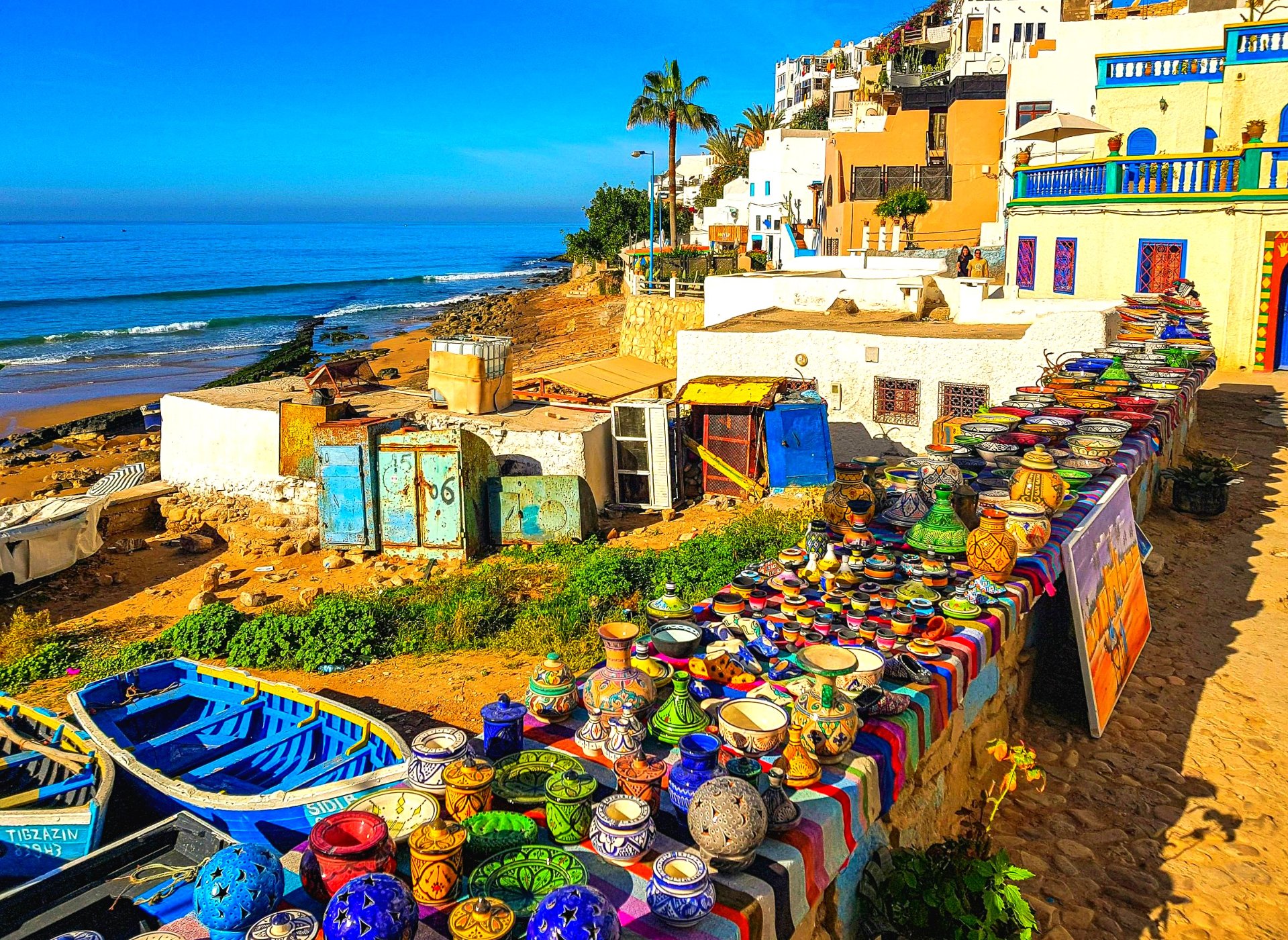 Solve Morocco jigsaw puzzle online with 70 pieces